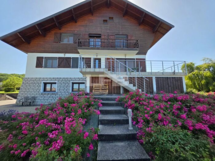 Maison 8 pièces à Menthonnex-sous-Clermont, à vendre