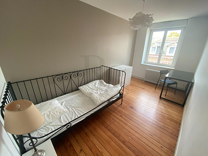 Flers, Ouest - Maison 7 pièces à louer
