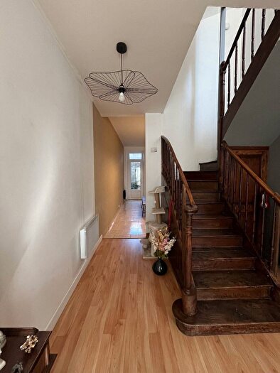 Maison à louer - Jarnac - 5 pièces - 4 chambres