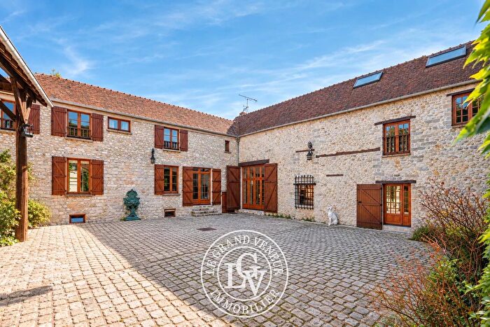 Maison 10 pièces à vendre à Fontainebleau