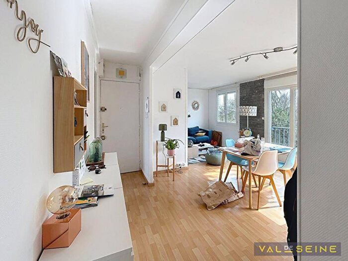 Appartement à louer - Le Cotillet, Mont-Saint-Aignan - 3 pièces - 2 chambres