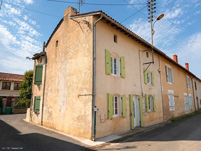 Villefagnan : Maison 4 pièces à vendre