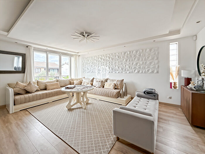 Maison à vendre - Soisy-sous-Montmorency, Centre-ville - 7 pièces - 5 chambres