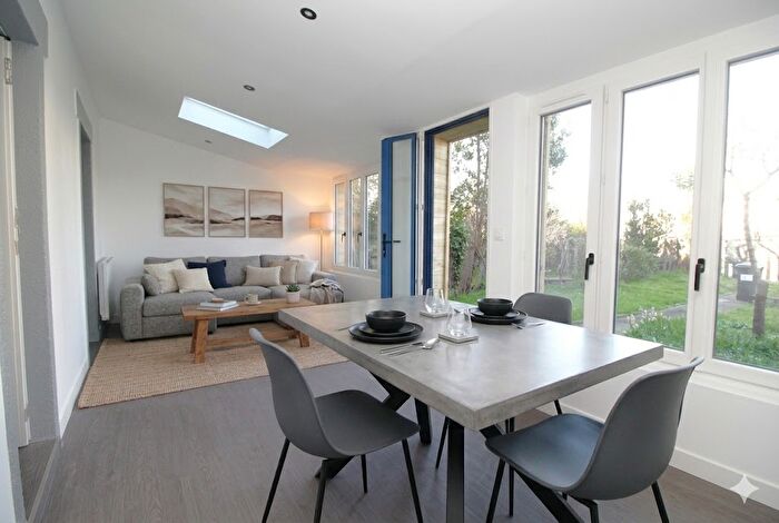 Maison à louer - Saint-Nazaire, Nord - 5 pièces - 3 chambres