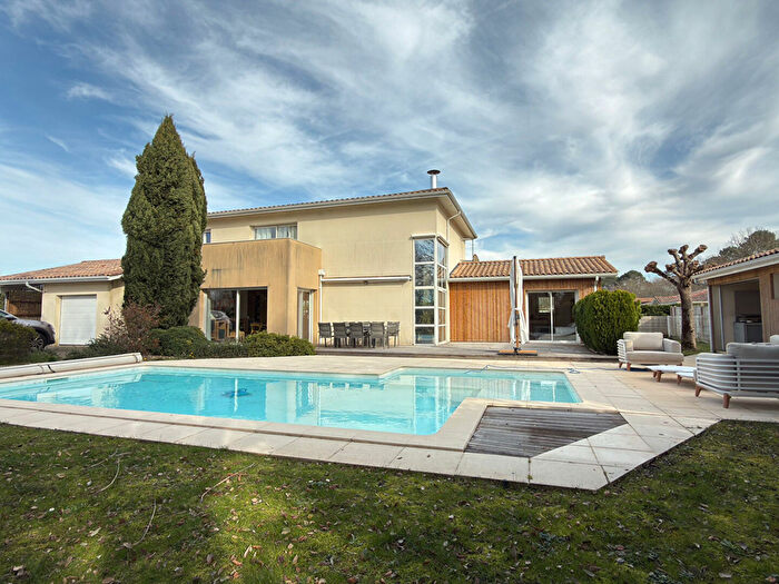 Maison à vendre - Sainte-Hélène - 6 pièces - 4 chambres