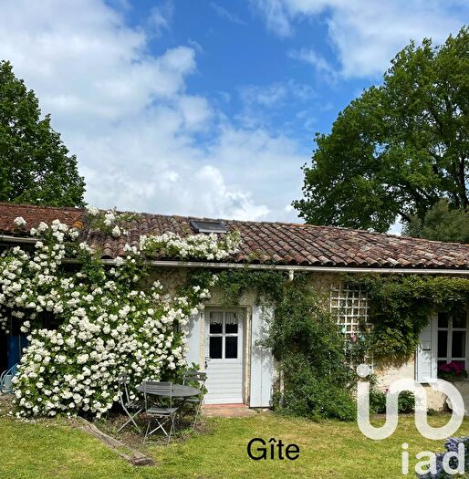 Maison à vendre - Montendre - 6 pièces - 3 chambres