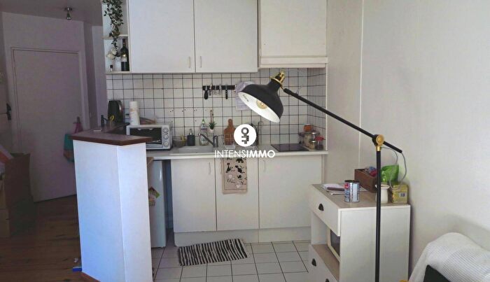 Centre ville, Bordeaux : Appartement 2 pièces à louer