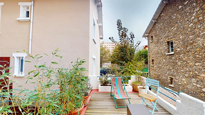 Maison à vendre - Clamart, Gare - 7 pièces - 5 chambres