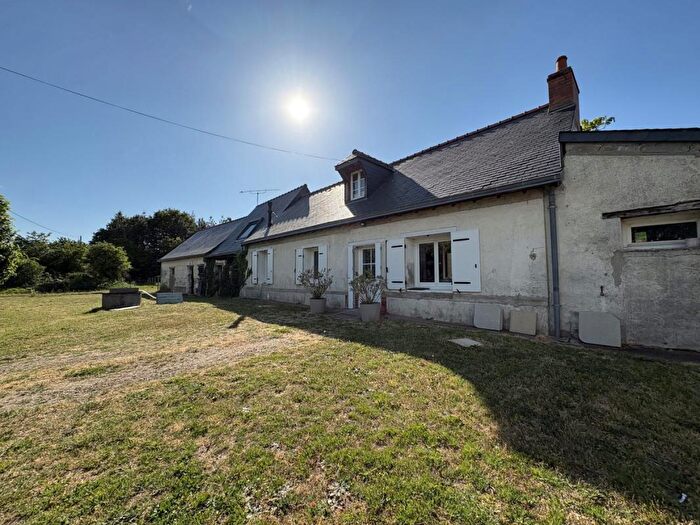 Beaufort-en-Vallée : Maison 3 pièces à vendre
