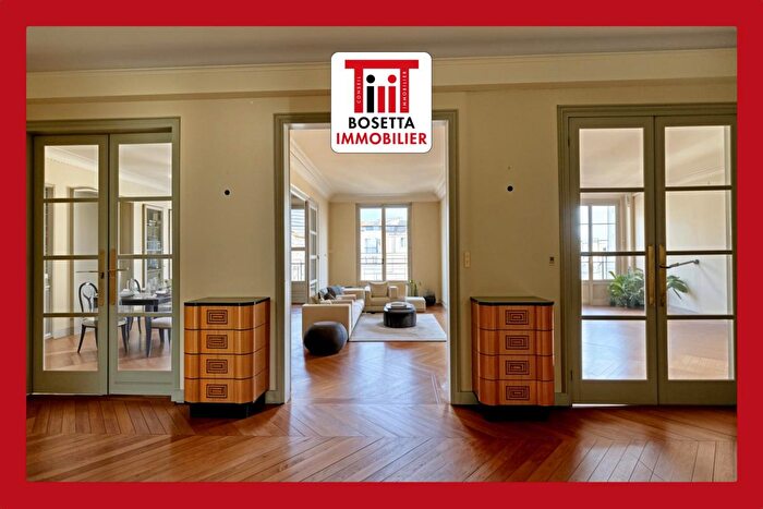 Appartement à vendre - Paris e  - 6 pièces - 4 chambres