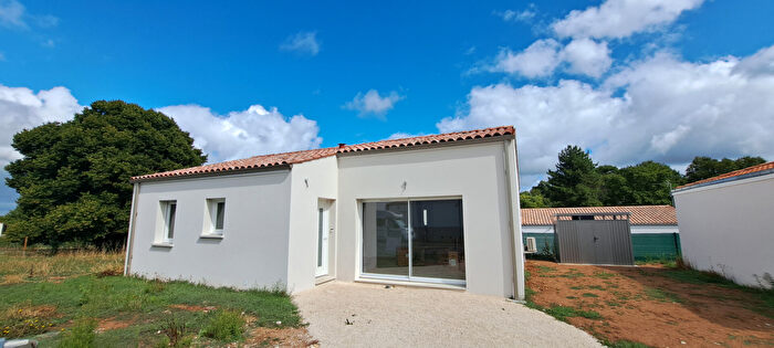 Maison 4 pièces à Saintes, Saint-Sorlin, La Récluse, à louer