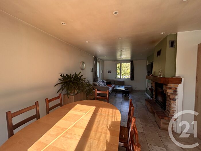 Maison 4 pièces à Glos, à louer