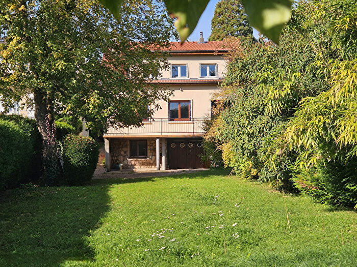 Maison à vendre - Saint-Rémy-lès-Chevreuse - 8 pièces - 6 chambres