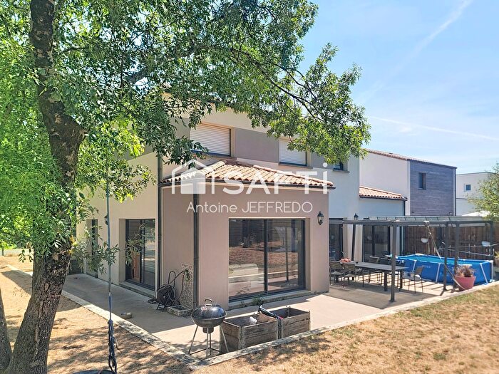 Maison 5 pièces à Corcoué-sur-Logne, à vendre