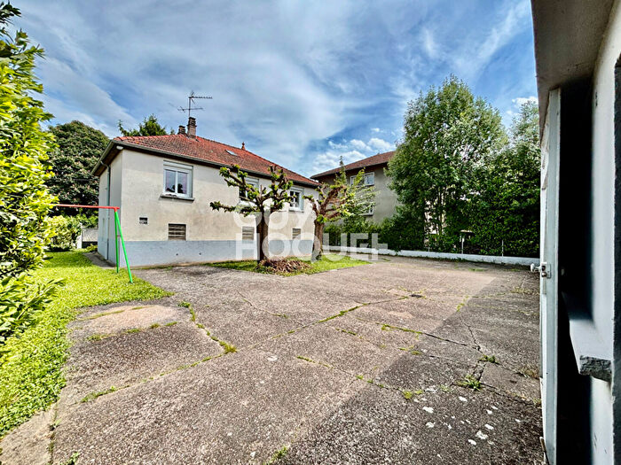 Maison à vendre - Vaulx-en-Velin, Village - 7 pièces - 6 chambres