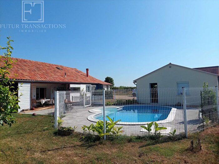 Maison à vendre - Brantôme - 8 pièces - 3 chambres