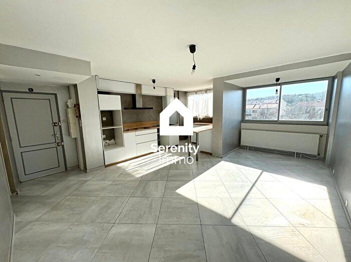 Appartement à louer - Pre de lAube-Centre, Septemes les Vallons - 4 pièces - 3 chambres