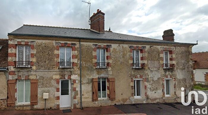 Maison à vendre - La Bazoche-Gouet - 7 pièces - 5 chambres