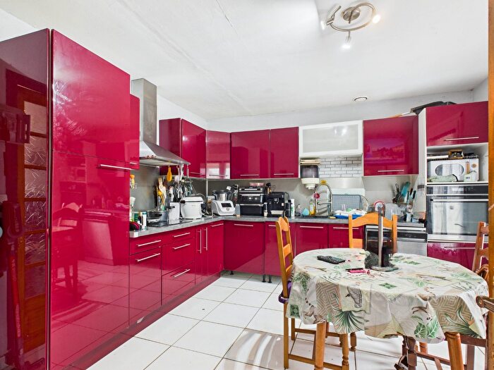 Maison à vendre - Chaulnes - 6 pièces - 5 chambres