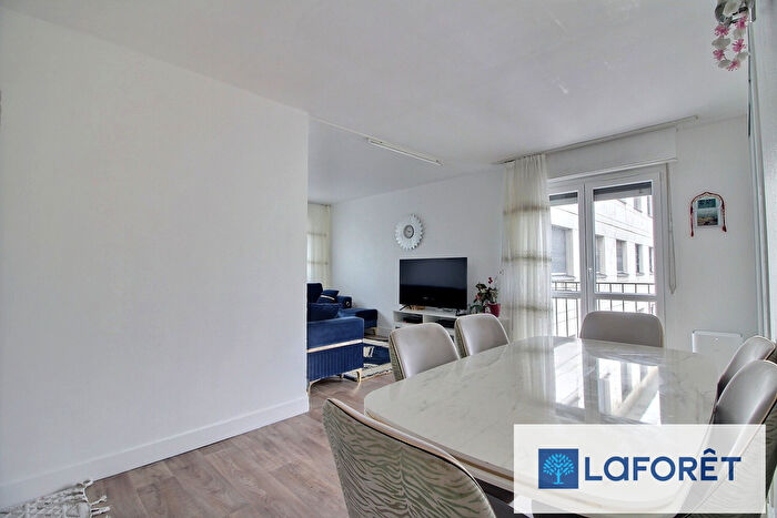 Appartement à vendre - Grigny, Tuilerie - 6 pièces - 4 chambres