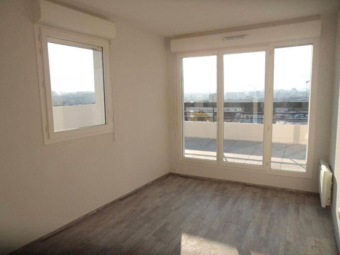 Appartement à louer - La Cabucelle, Marseille ème  - 3 pièces - 2 chambres