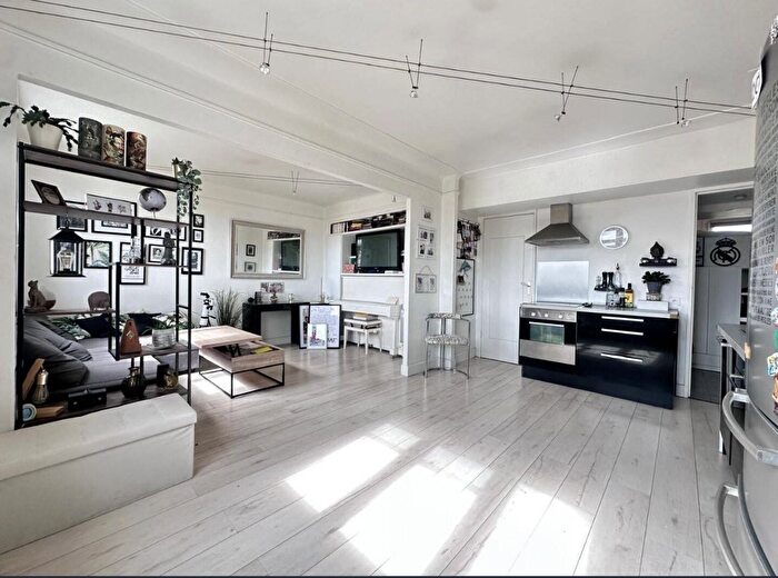 Appartement à vendre - Épinay-sur-Seine, Les Béatus, Les Mobiles, La Briche, Bluementhal - 3 pièces - 2 chambres