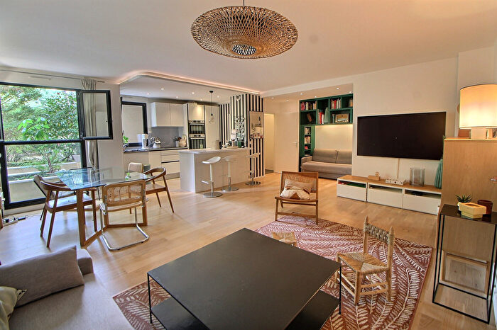 Appartement 4 pièces à Garches, Centre-ville, Mairie, à vendre