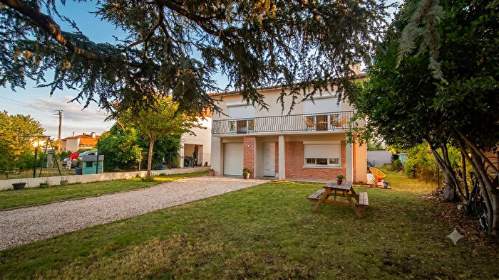 Maison 5 pièces à Villeneuve-Tolosane, à vendre