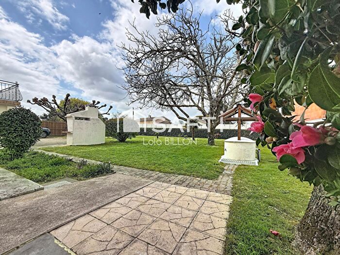 Maison à vendre - Salles - 5 pièces - 4 chambres