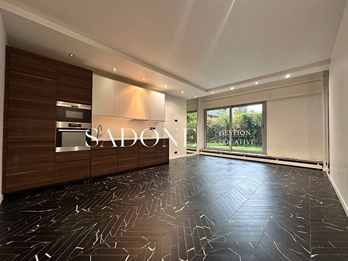 Appartement à louer - Neuilly-sur-Seine, Parc de Neuilly - 4 pièces - 3 chambres