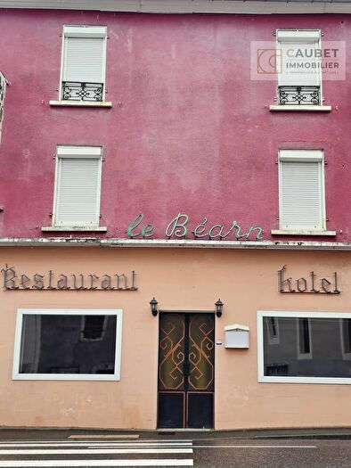 Maison 15 pièces à Bagnères-de-Bigorre, à vendre