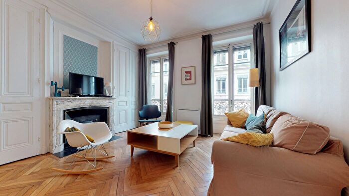 Appartement à louer - Brotteaux, Lyon ème arrondissement - 3 pièces - 2 chambres