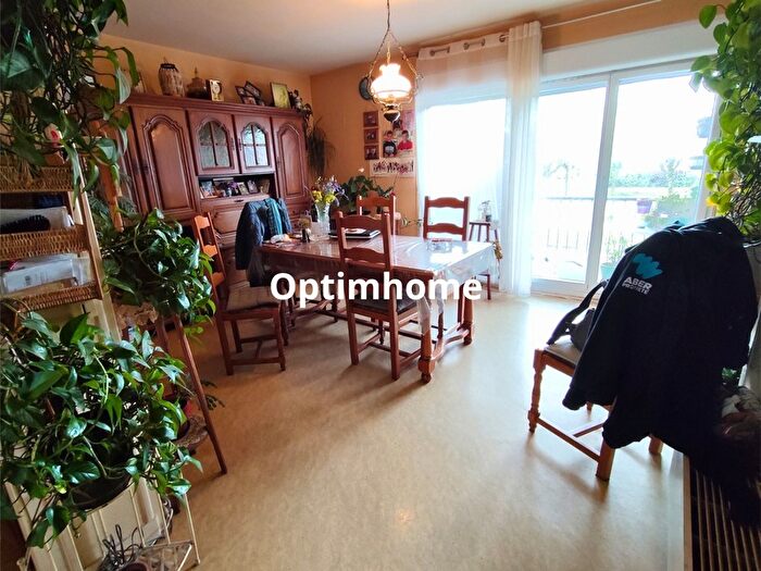 Appartement à vendre - Tonnay-Charente - 3 pièces - 2 chambres