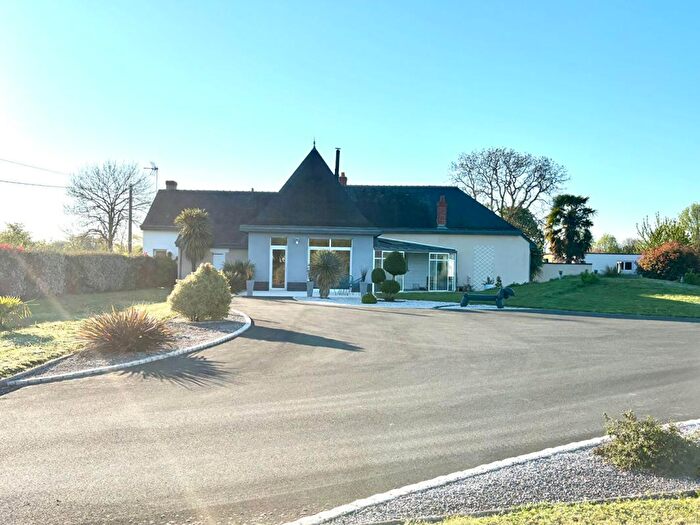 Gennes - Maison 7 pièces à vendre