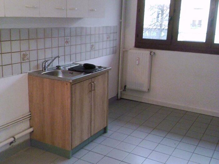 Appartement à louer - Périchelles-Saint Hubert-Centre Gare-Abbesses, Chelles - 1 pièce