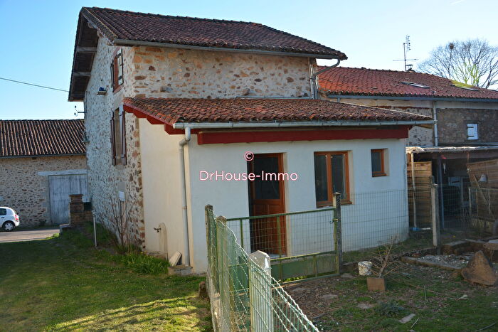 Maison à vendre - Rochechouart - 4 pièces - 2 chambres