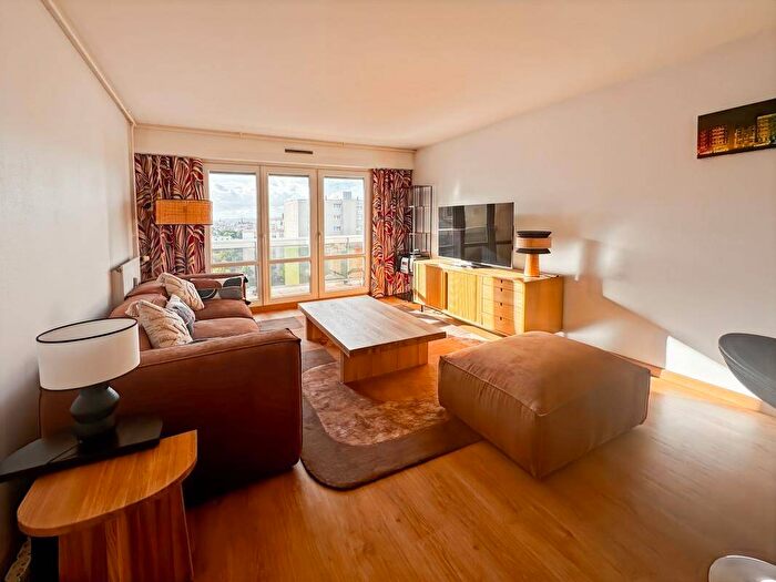 Appartement à louer - Chemin Vert-Europe, Reims - 3 pièces - 2 chambres