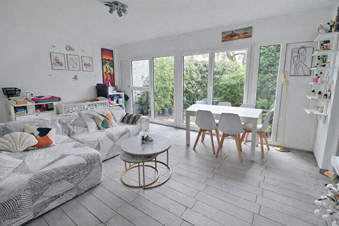 Appartement à vendre - Guyancourt, Le Parc, Les Saules - 2 pièces - 1 chambre