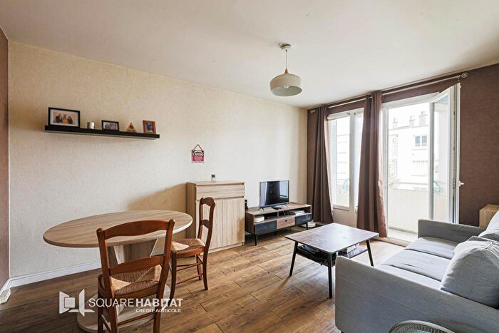 Appartement à vendre - Le Pont-de-Claix - 3 pièces - 2 chambres