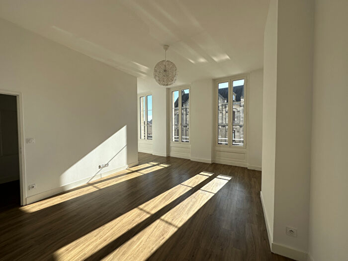 Appartement 4 pièces à Bordeaux, Parc Bordelais, à louer