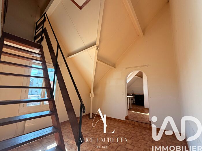 Appartement à vendre - Mantes-la-Jolie, Centre-ville - 2 pièces - 1 chambre