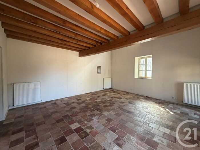 Maison 5 pièces à louer à Thivars