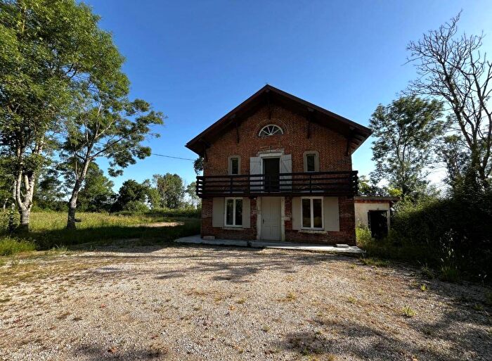 Maison 6 pièces à louer à Marlieux