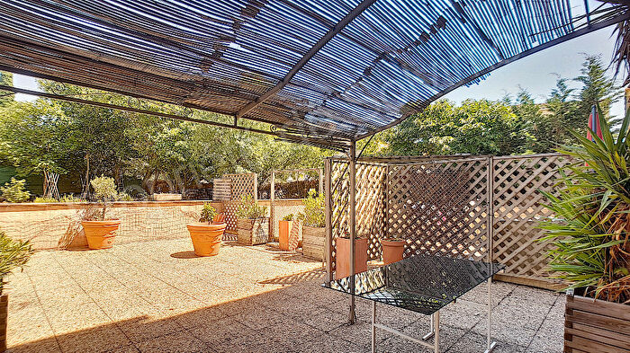 Appartement 2 pièces à louer - Vitrolles, Centre-ville, Roucas, Les Pins, Le Liourat