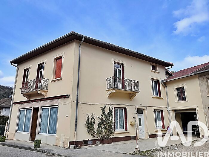 Maison à vendre - Thoirette - 8 pièces - 6 chambres