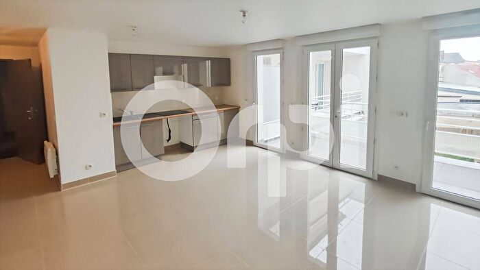 Ouest Centre Sud, Dammartin-en-Goële - Appartement 2 pièces à louer