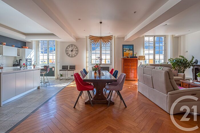 Appartement à vendre - Chambéry, Centre-ville - 5 pièces - 3 chambres