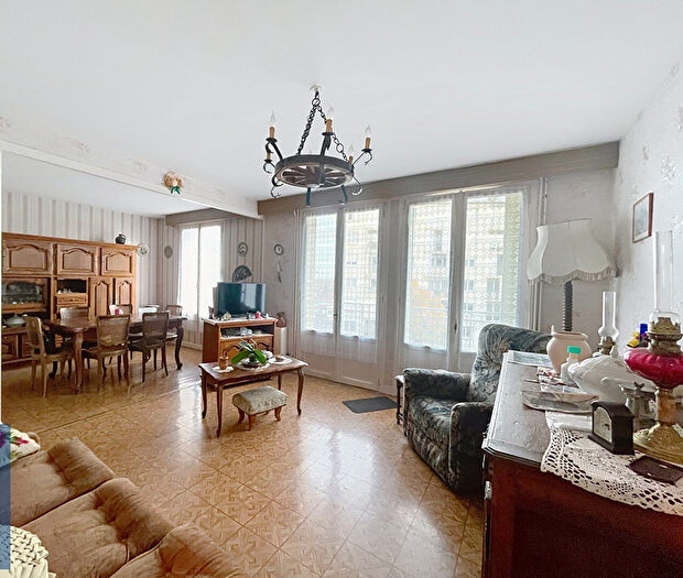 Maisons à vendre et appartements à louer - 3