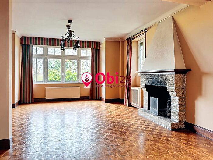 Maison 13 pièces à vendre - Châteaulin