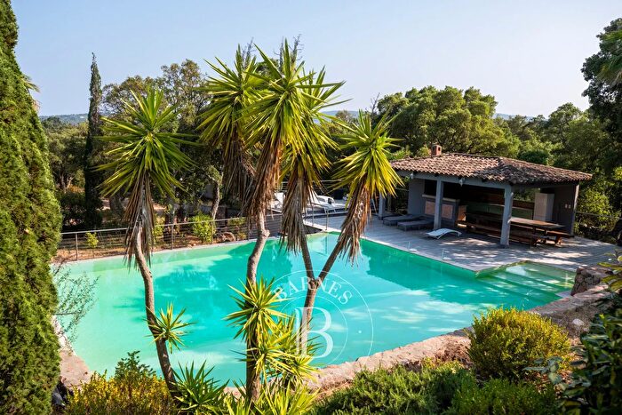 Maison à vendre - Zonza - 9 pièces - 8 chambres